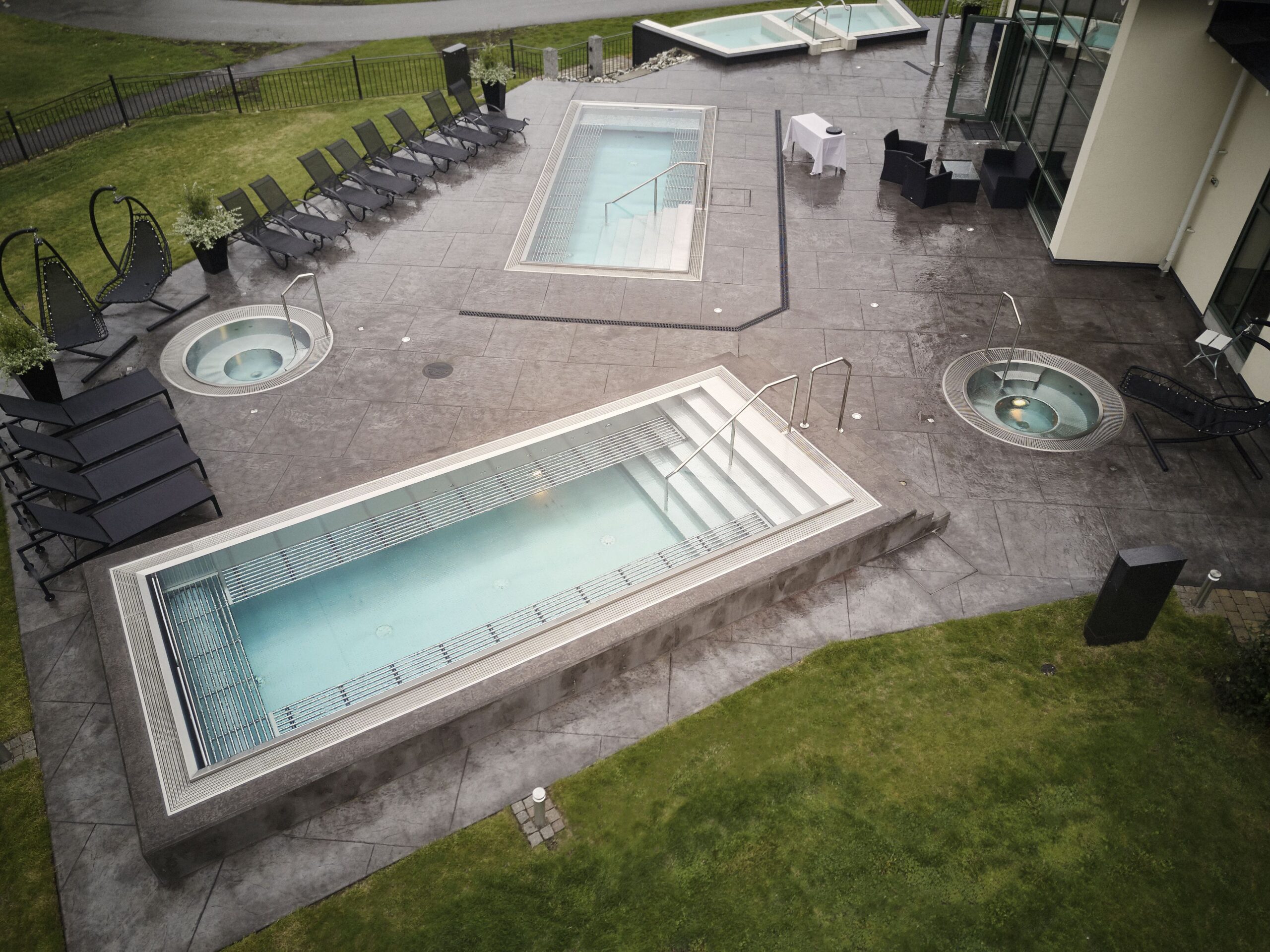 Baseny przelewowe ze stali nierdzewnej coraz popularniejsze - Vnwt